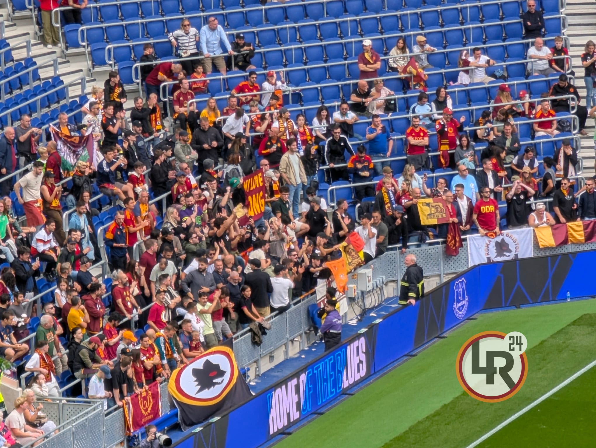 EVERTON-ROMA 0-1: il mancino magico di Soulé e il miracolo di Svilar su ...